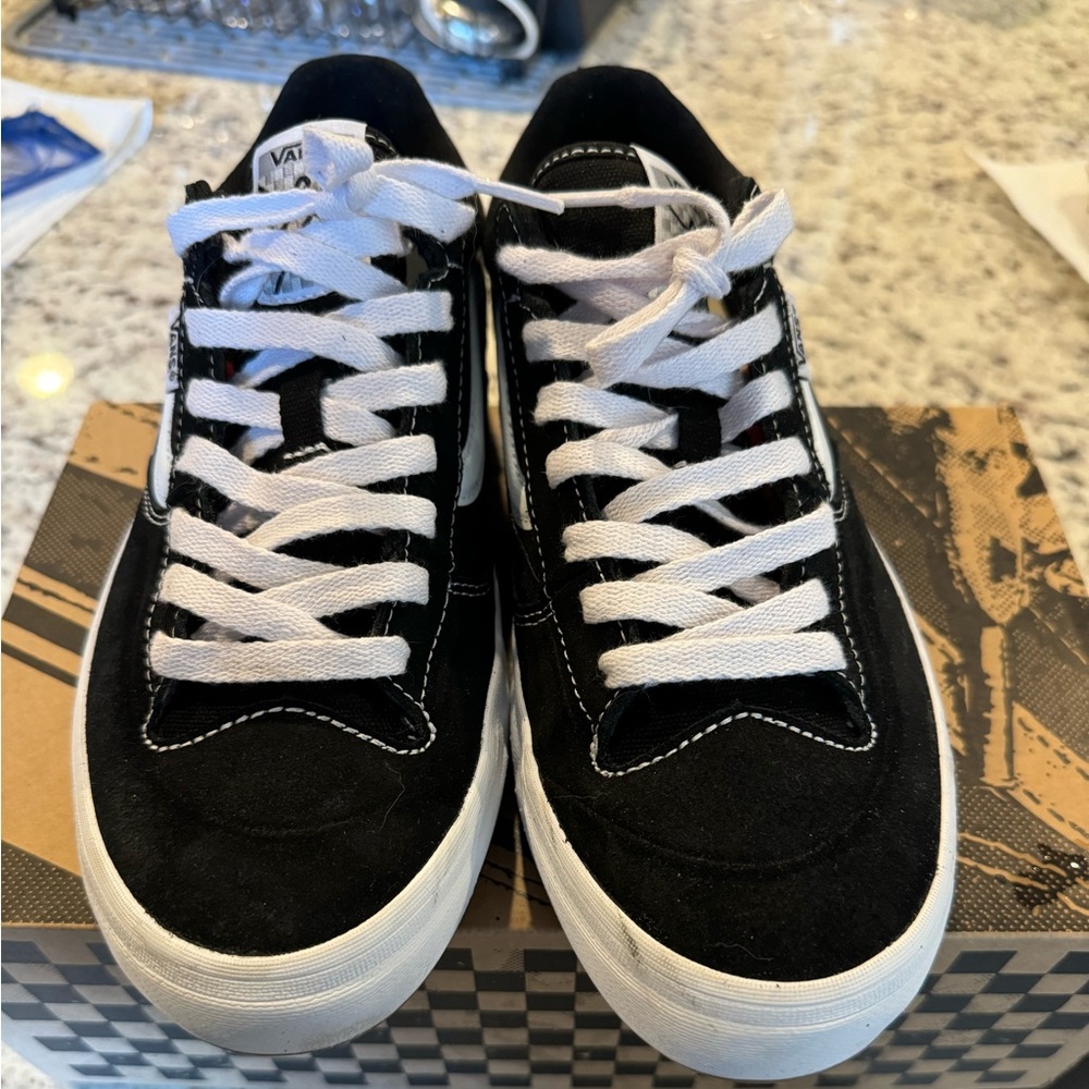 Euc Lizzie Low Vans - Gem